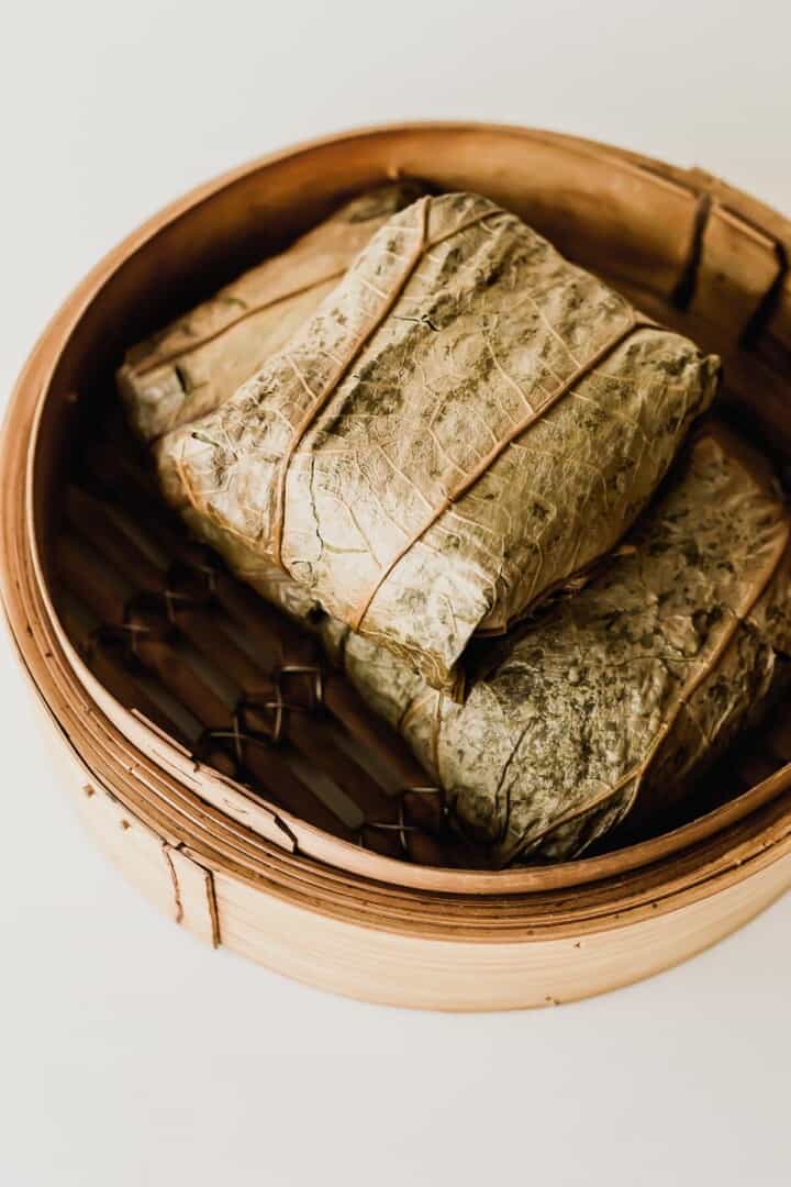 Lo Mai Gai 糯米雞 (Chinese Sticky Rice in Lotus Leaf) | Sift & Simmer