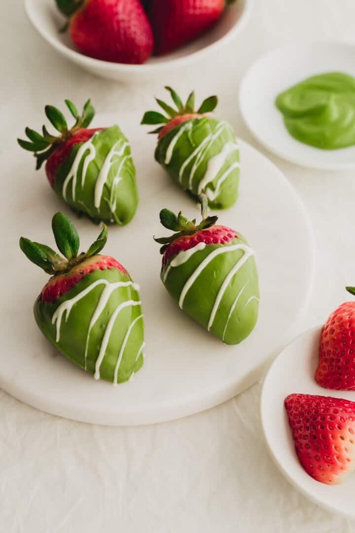 Matcha Chocolate Covered Strawberries | Sift & Simmer